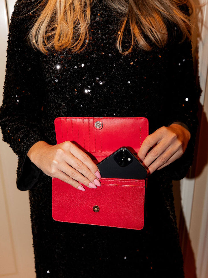 On The Town Red – www.poppyandpeonies-us.com